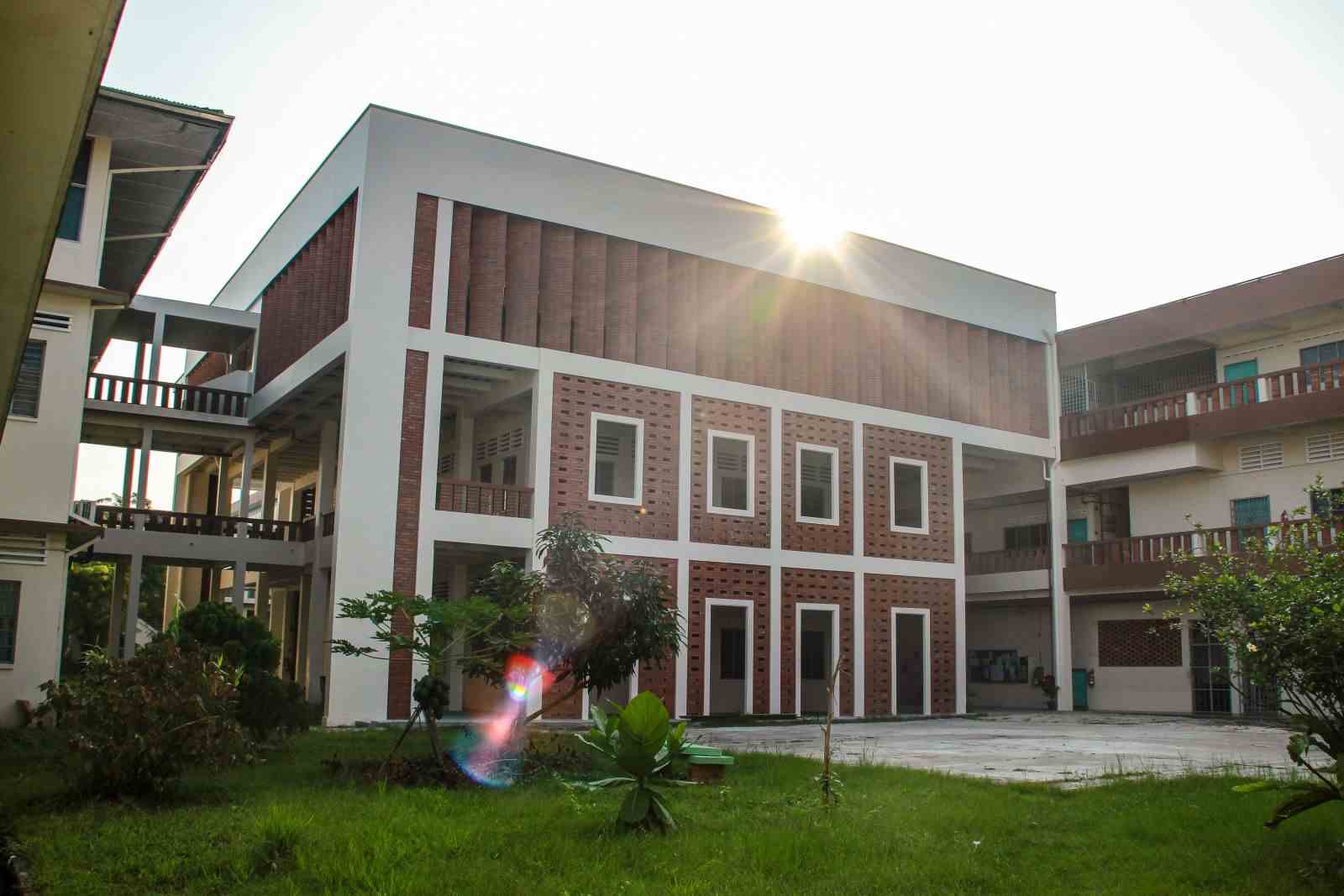 麻坡中化中学 （Muar Chung Hwa High School） - 30网校