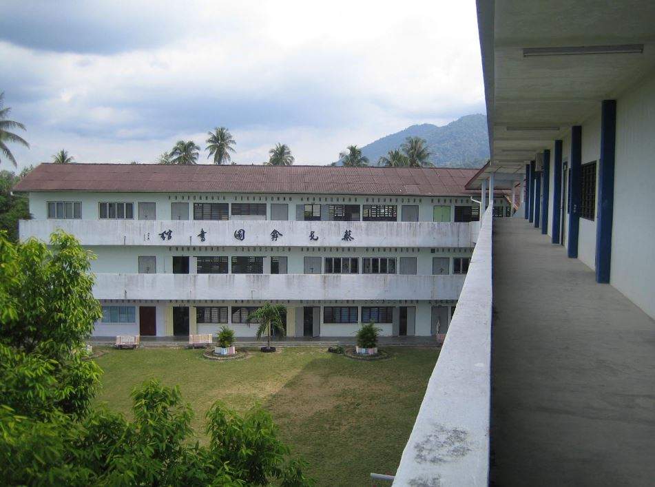 班台育青中学（Yik Ching High School） - 30网校